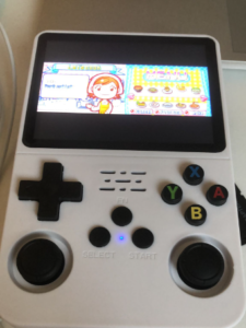 Consola R36S y la Guerra de los Clones (EMUELEC) – Retro & Cool